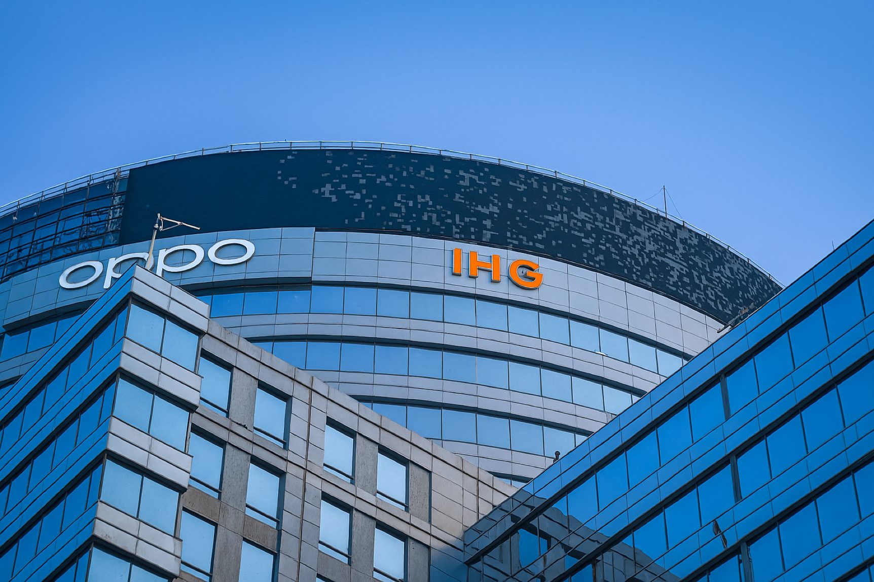 IHG One Rewards Point, Suite Upgrade And Free Night Awards Redemption ...